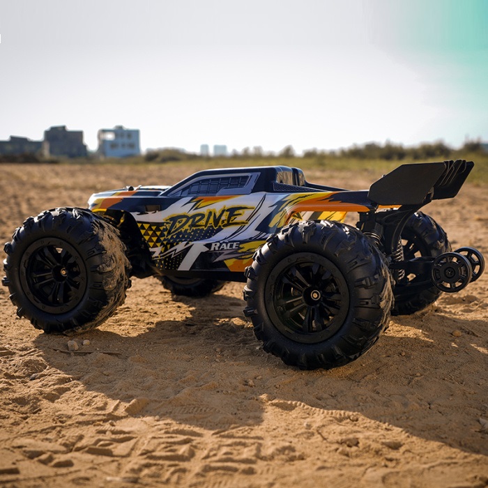 Suchiyu 16102 PRO Brushless 1/16 RC Car